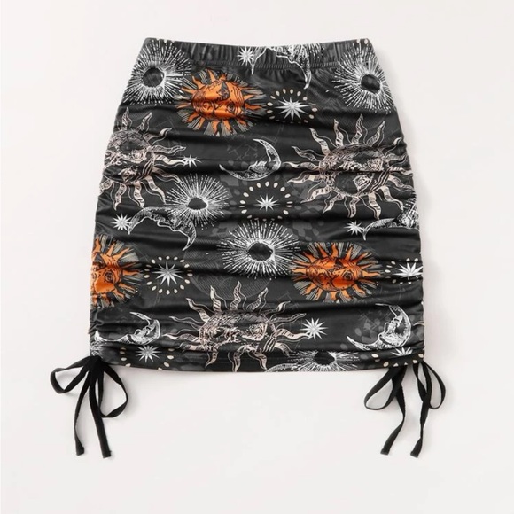 SHEIN | Skirts | Sun Moon Graphic Drawstring Skirt | Poshmark
